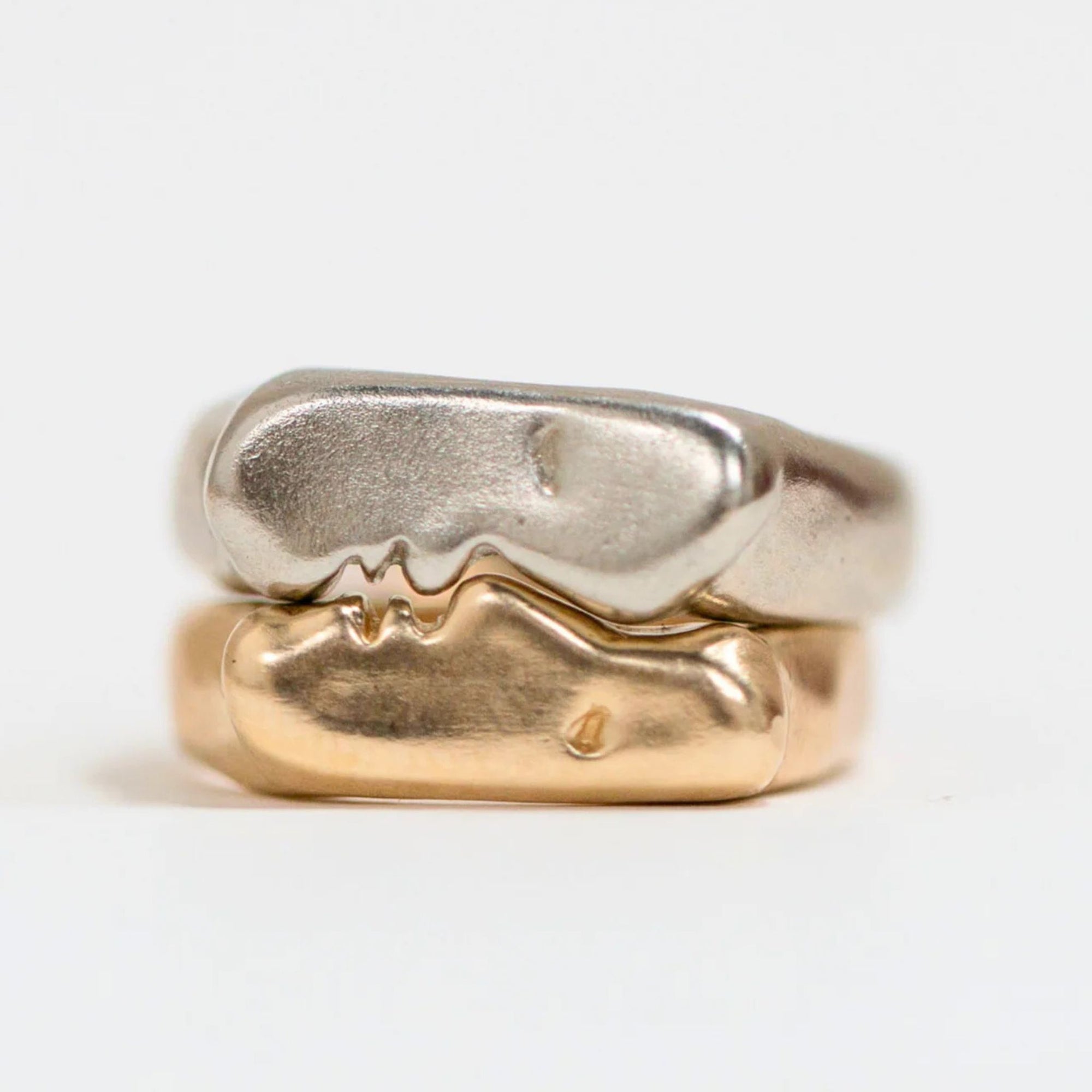 Custom Kiss Rings